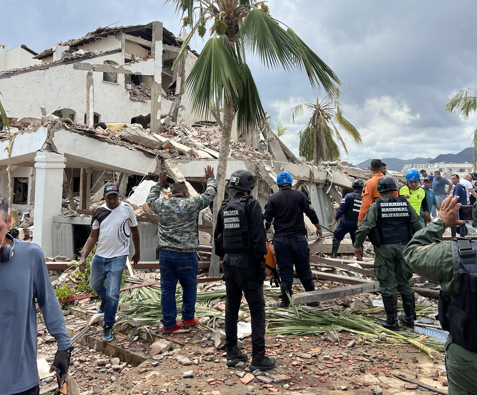 (VENEZUELA) REPORTAN FUERTE EXPLOSIÓN EN EL ESTADO ANZOÁTEGUI (+VIDEO ...