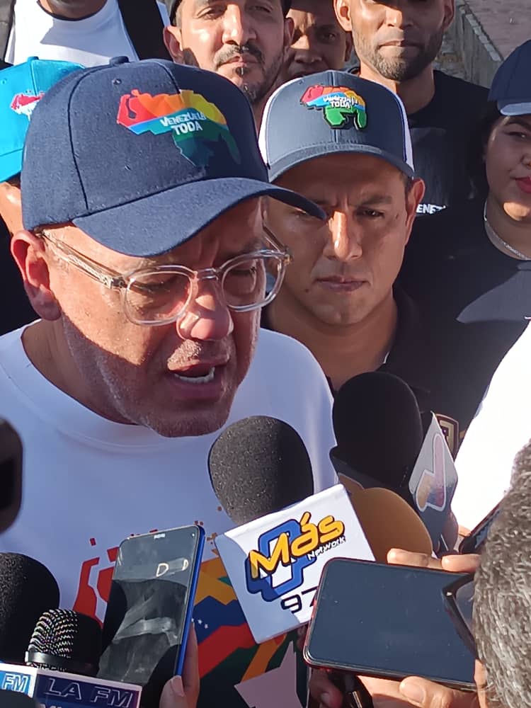 (VENEZUELA) JORGE RODRÍGUEZ Y VICTOR CLARK RECORREN FALCÓN - Venezolana ...